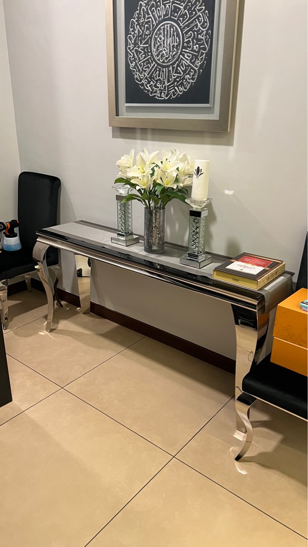SSF GLASS CONSOLE TABLE