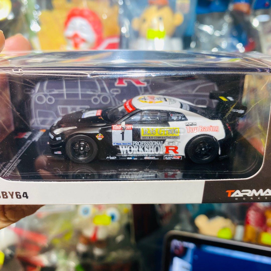 Tarmac Works 1:64 Die-cast Model Car Nissan GT-R R35 Macau Road Sport ...