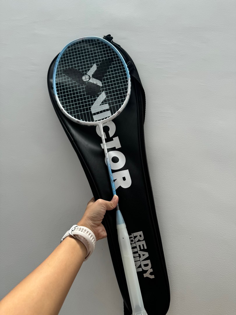 Victor Auraspeed 90F, Sports Equipment, Other Sports Equipment and ...