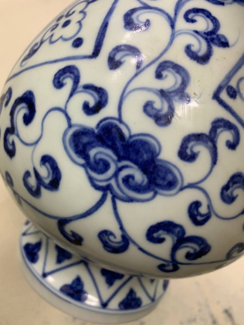 Asian Ceramic : Porcelain Vase/瓷瓶, Everything Else, Others on Carousell