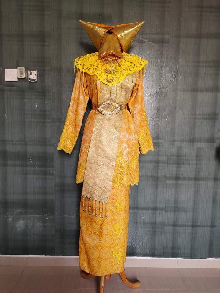 BAJU SEWA MINANG KABAU, Women's Fashion, Dresses & Sets, Traditional ...