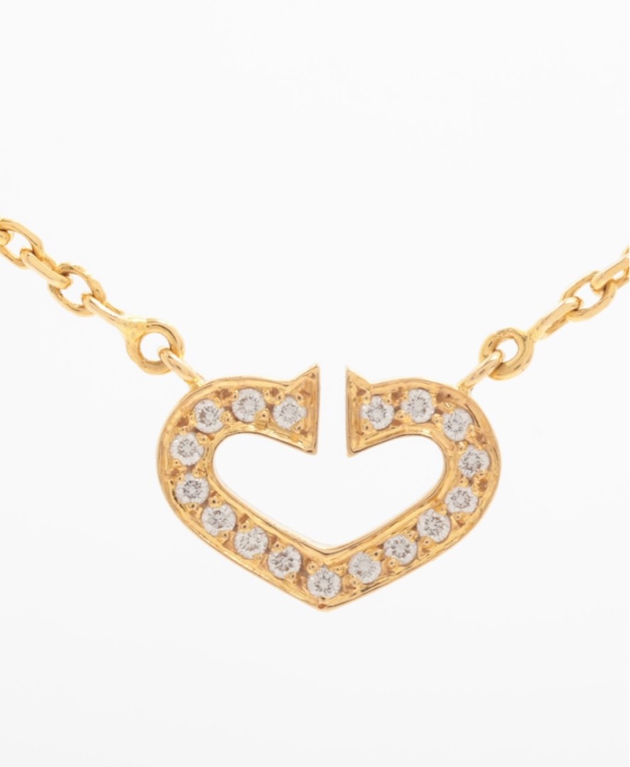 Cartier 750 18K 鑽石頸鏈 C Heart, 名牌, 飾物及配件 - Carousell