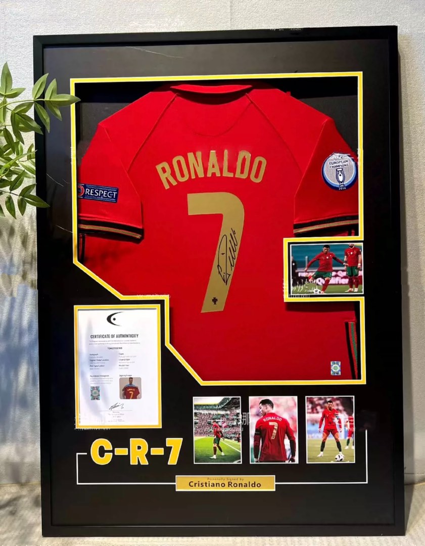 Cristiano Ronaldo signed jersey 2020 Euro jersey The dugout ...