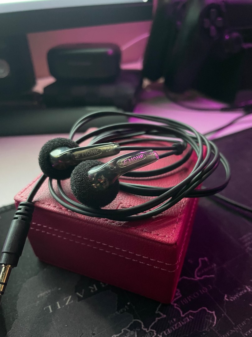 Earbud ve monk plus, Audio, Earphones on Carousell