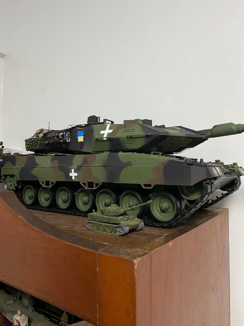 rc tank HENG LONG RTR LEOPARD 2A6 (Ukrainian CAMO), Hobbies & Toys ...