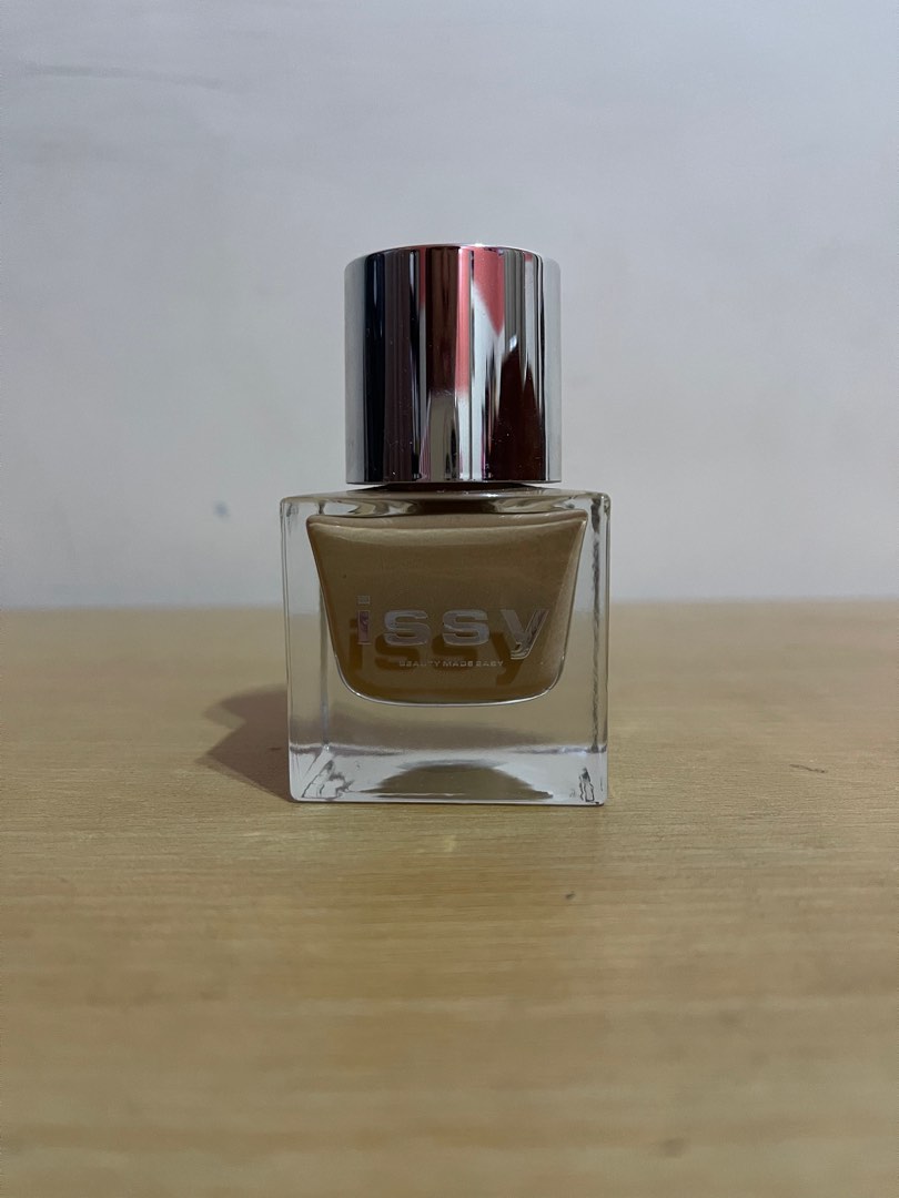 Issy Active Foundation (OM3.5), Beauty & Personal Care, Face, Makeup on ...