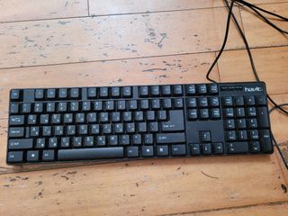 Desktop 連 mon, keyboard, 電腦＆科技, 桌上電腦 - Carousell