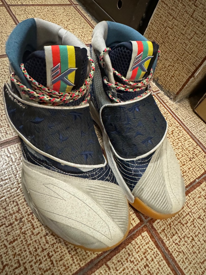 KT6 ANTA安踏 Klay Thompson signature basketball shoes 籃球鞋 KT6 特別版 限定版 簽名鞋, 男裝, 鞋, 波鞋 - Carousell