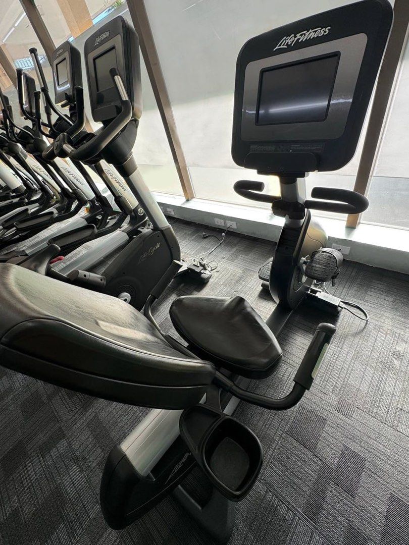 LIFE FITNESS MACHINES, Sports Equipment, Exercise & Fitness, Cardio ...