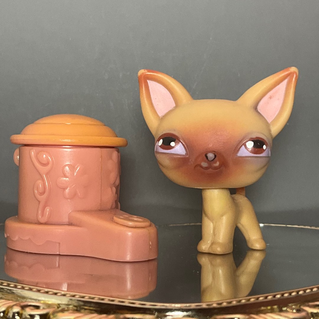 Littlest pet shop Lps no 1, Hobbies & Toys, Toys & Games on Carousell