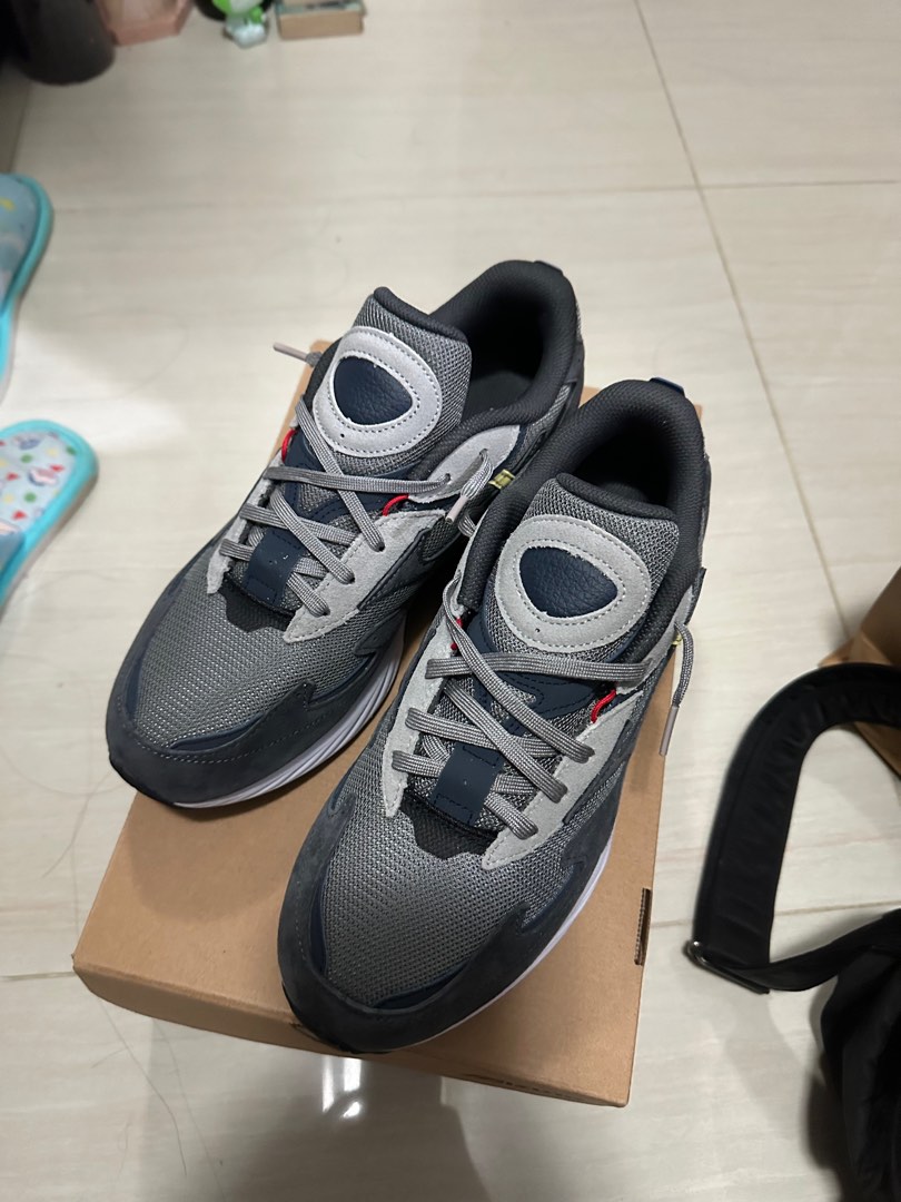 mizuno x graphpaper wave rider beta, 男裝, 鞋, 波鞋 - Carousell