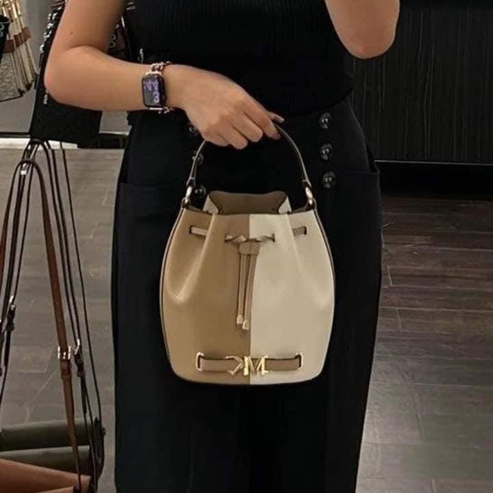 MK REED BUCKET A, Women's Fashion, Bags & Wallets, Cross-body Bags on ...