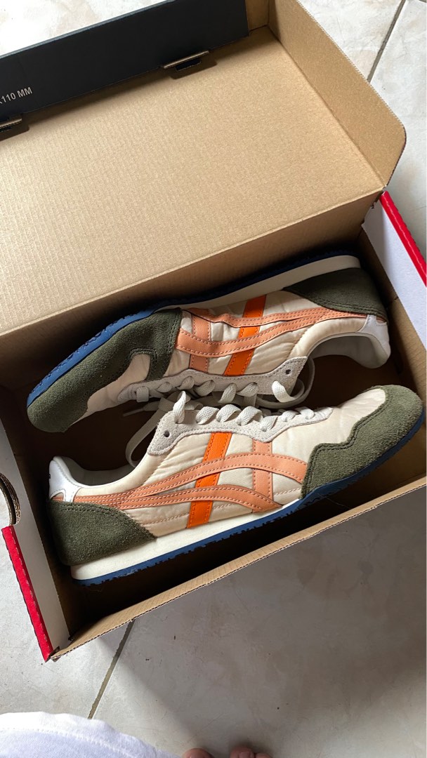 onitsuka tiger serrano cozy pink/mikan orange, Women's Fashion ...