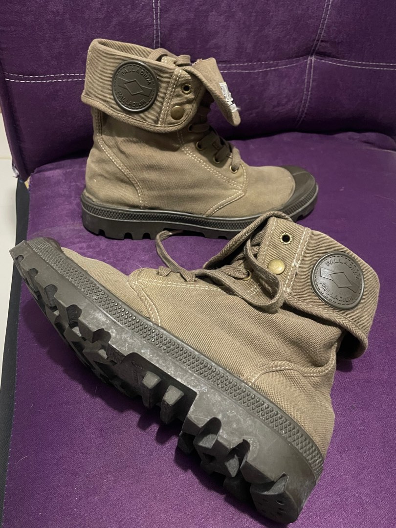 PALLADIUM THE ORIGINAL baggy mens, Men's Fashion, Footwear, Boots on ...