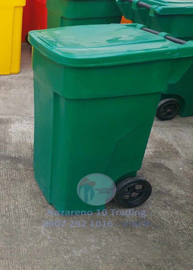 Rolling bin trash bin w/wheels 432, Furniture & Home Living, Cleaning ...