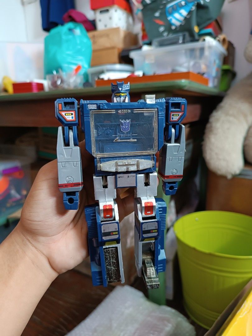 TRANSFORMERS SOUNDWAVE 1983 Hasbro original cassette player robot ...