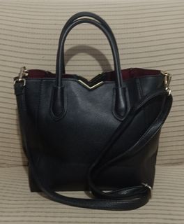 Two way bag, Women's Fashion, Bags & Wallets, Cross-body Bags on Carousell