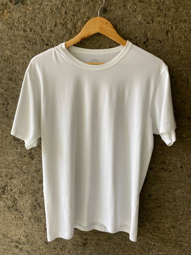 Uniqlo Airism Tee, Men's Fashion, Tops & Sets, Tshirts & Polo Shirts on ...