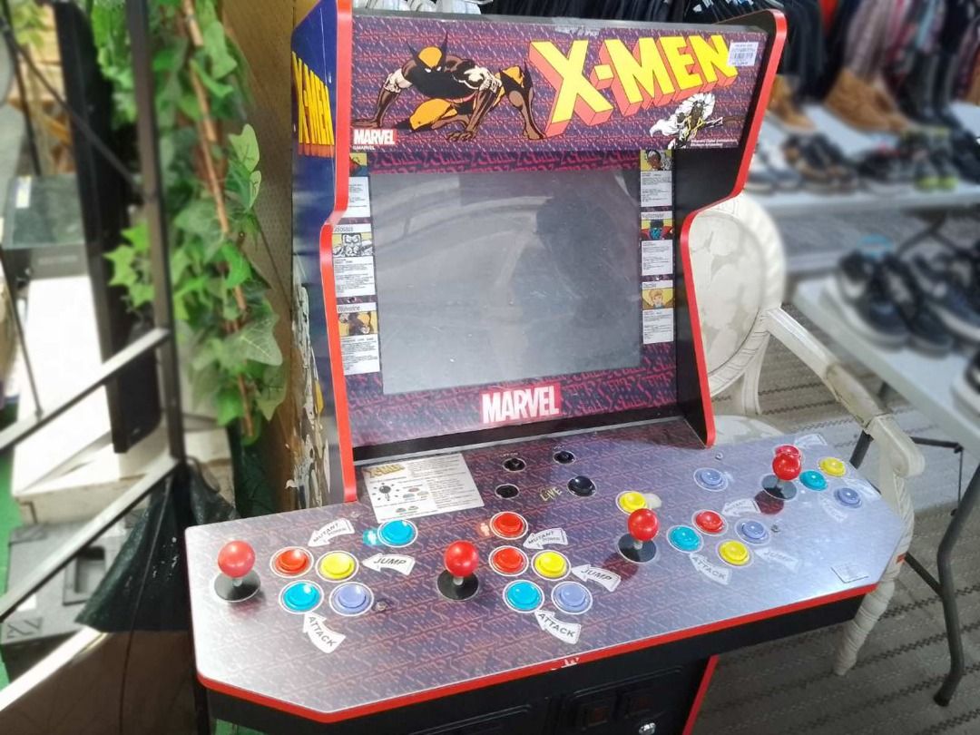 X-MEN W/ Riser & Stool Arcade 1 Up XMN-A-01253, Video Gaming, Video ...