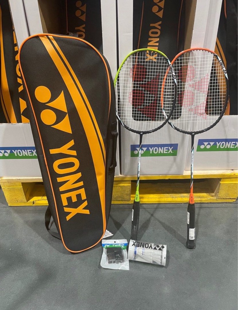 YY Yonex 全碳羽毛球拍x2 套裝 Badminton racket set, 運動產品, 運動與體育, 運動與體育 - 球拍和球類運動 ...