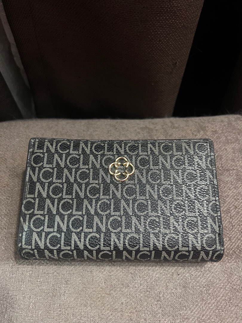 CLN wallet w/ box, Luxury, Bags & Wallets on Carousell