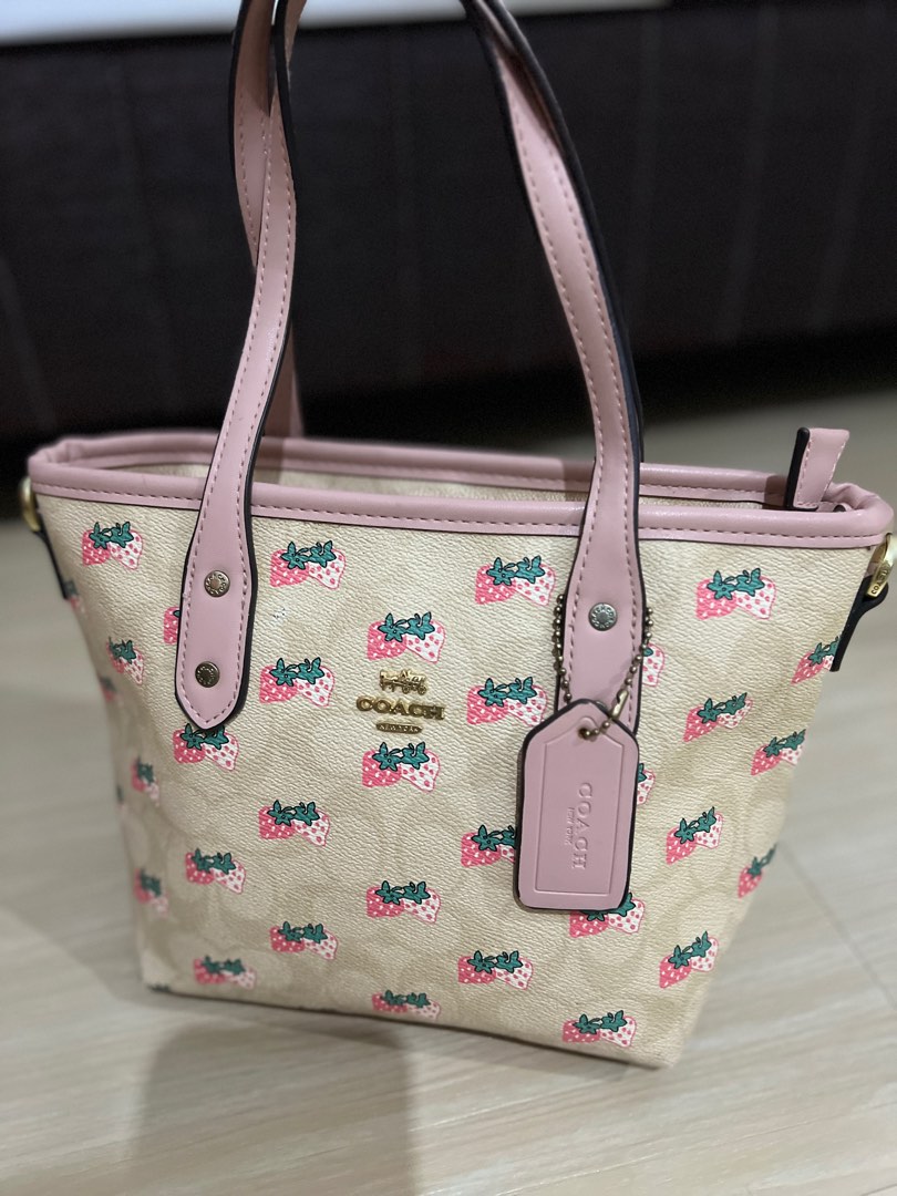 Coach Mini Tote bag, Barang Mewah, Tas & Dompet di Carousell