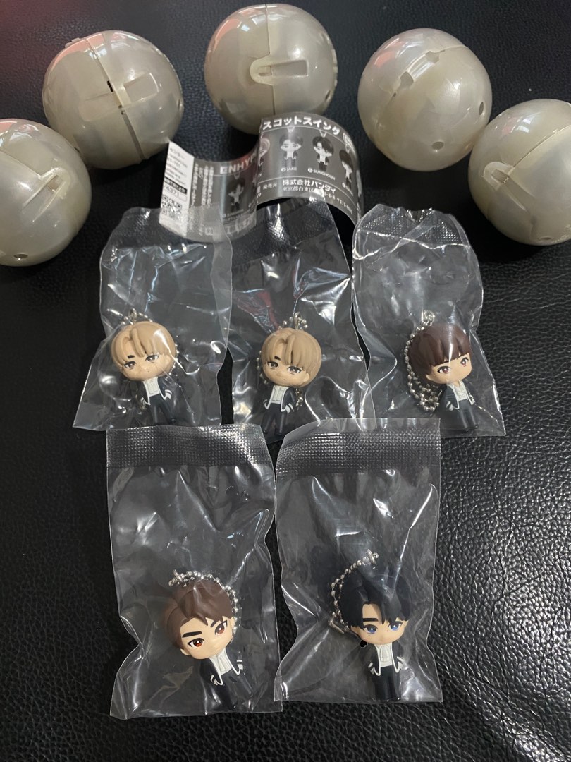 Enhypen Niki Mascot Bandai Gashapon Keychain, Hobbies & Toys ...