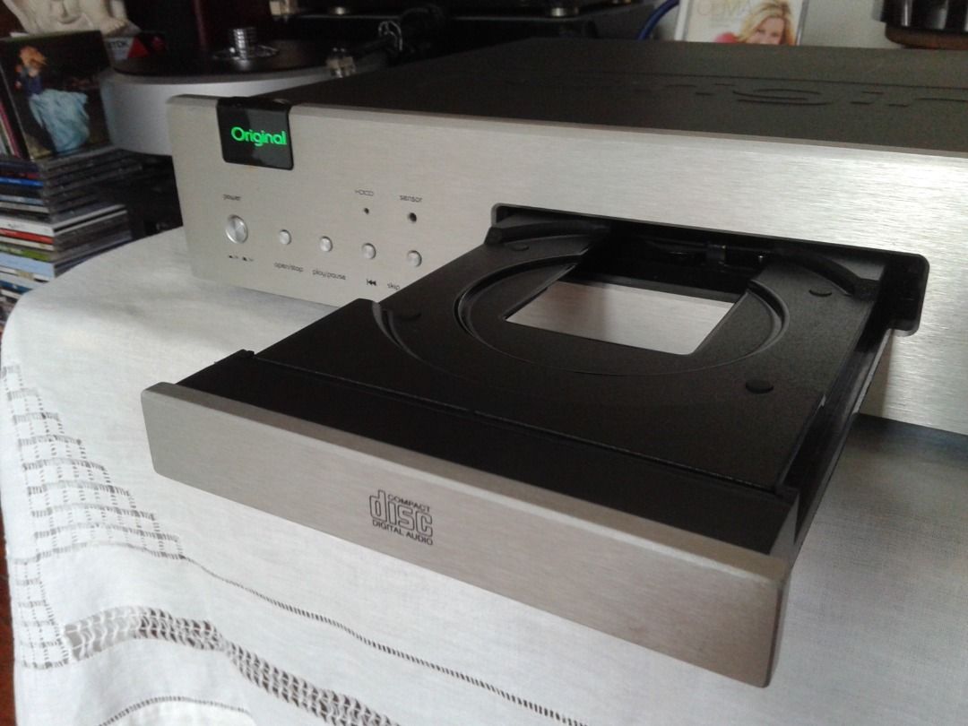 Original CD-A8 高階CD機+古河Furutech美式發燒電源線, 音響器材, 音樂播放裝置 MP3及CD Player - Carousell