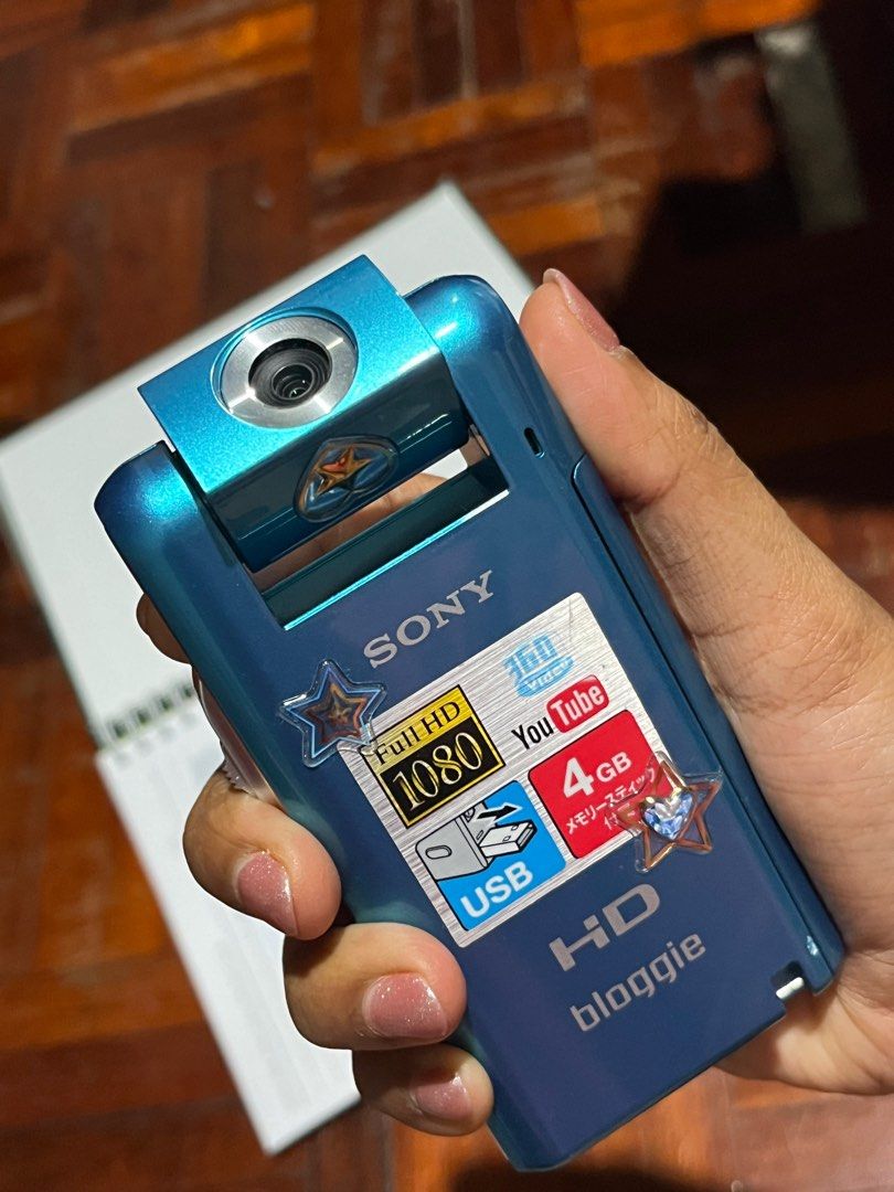 Sony HD bloggie, Photography, Cameras on Carousell
