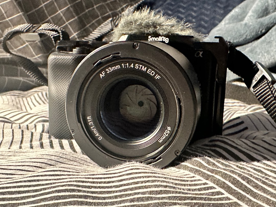 Sony zev10 2 lens, wireless mic and gimbal bundle, Photography, Cameras ...