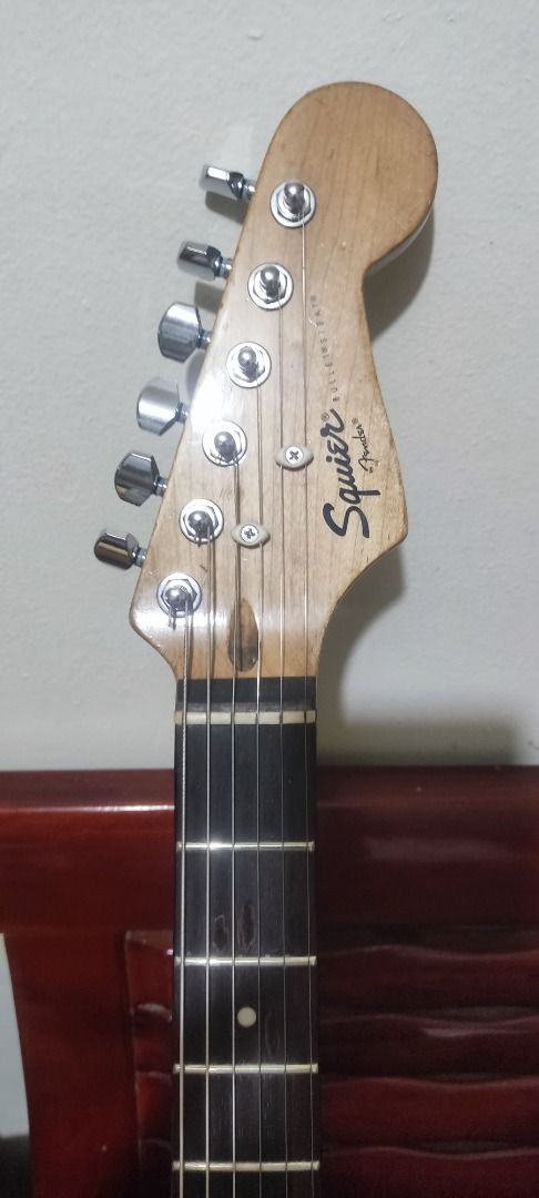 Squier Electric Guitar with Max Rufo noiseless pickups and Guyker ...
