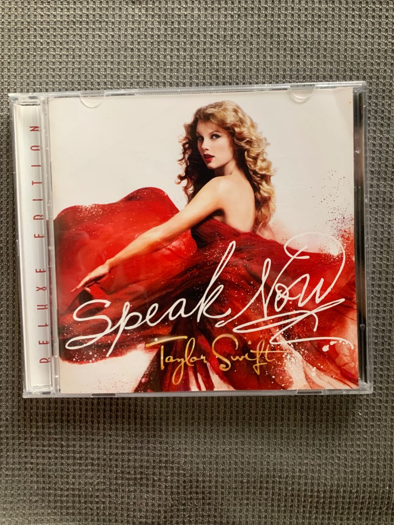 Taylor Swift Speak Now Deluxe Edition (2010), Hobbies & Toys, Music ...