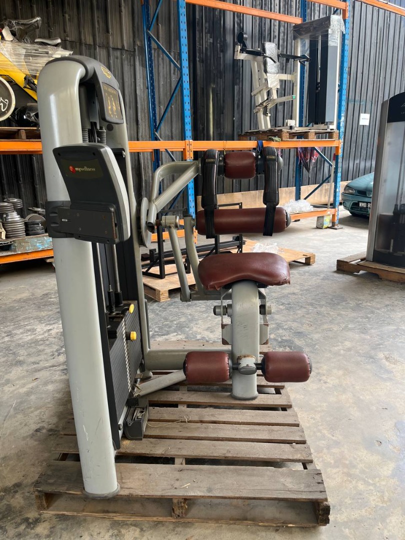 Technogym Total Abdominal Mesin Bina Otot Perut Sixpack, Sports ...