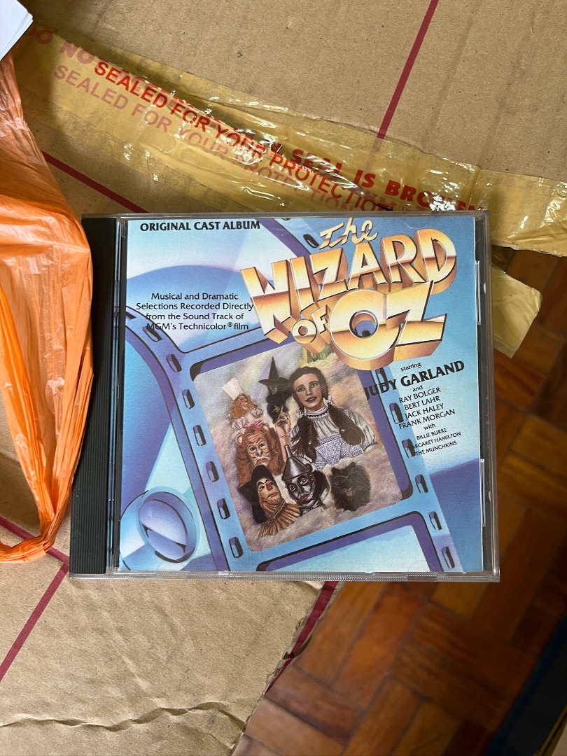 The Wizard of Oz CD, Hobbies & Toys, Music & Media, CDs & DVDs on Carousell