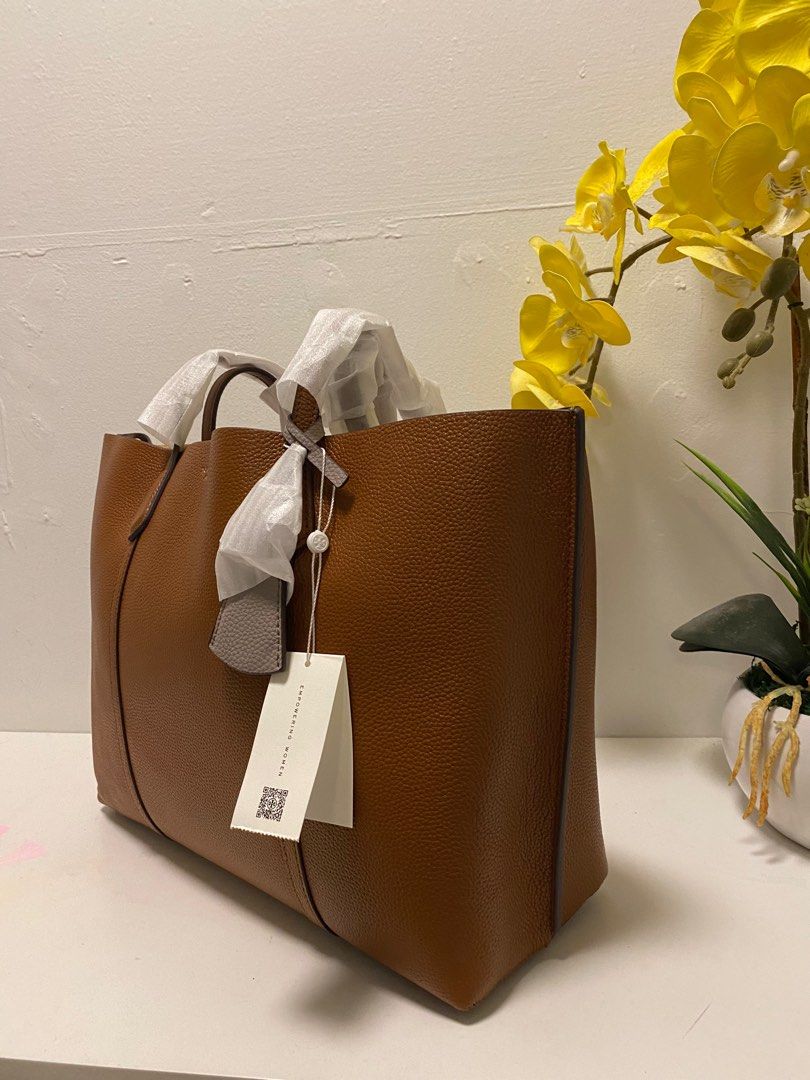 Tory Burch Perry Triple Compartment Tote, Luxury, Bags & Wallets on ...