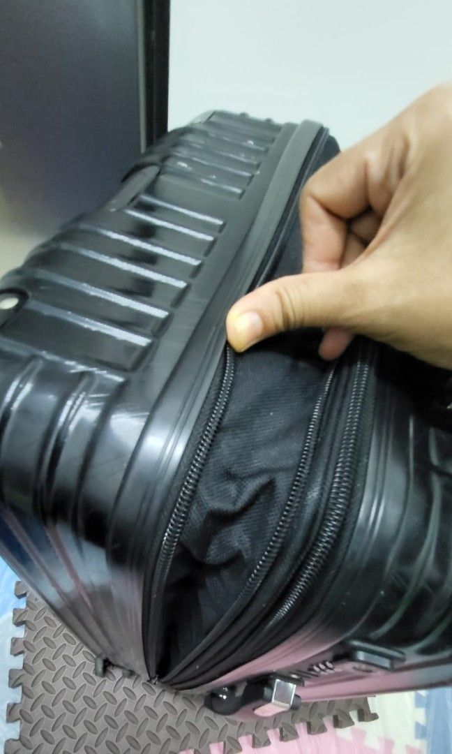 ZOSED black color hand carry small to medium size luggage expandable ...