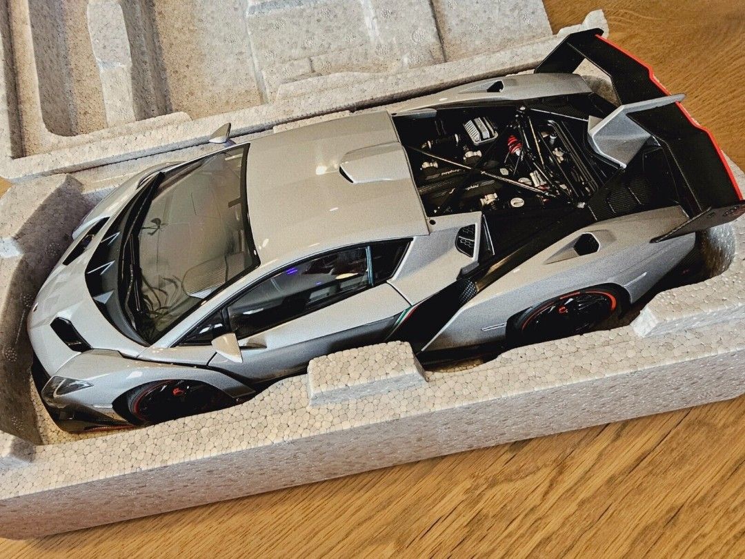 AUTOART Signature 1/18 Lamborghini Veneno Launch Grey MIB, Hobbies ...