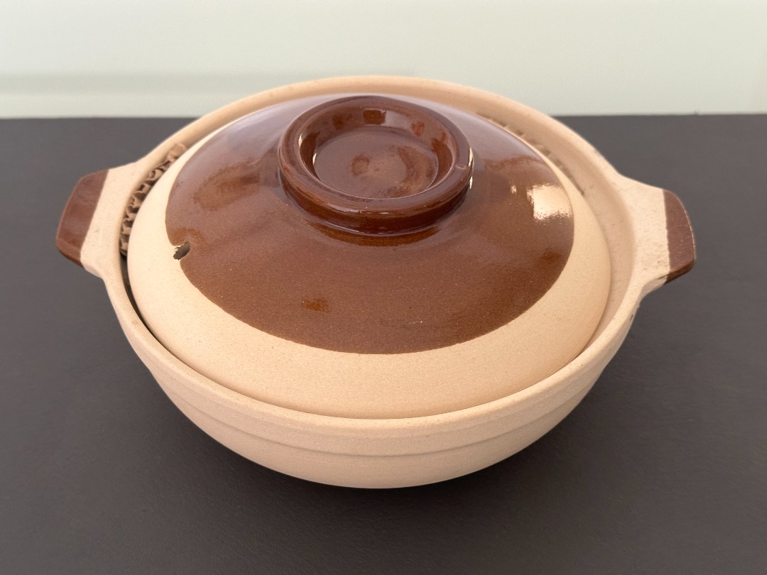 Brand New Clay Pot with Cover, Furniture & Home Living, Kitchenware ...