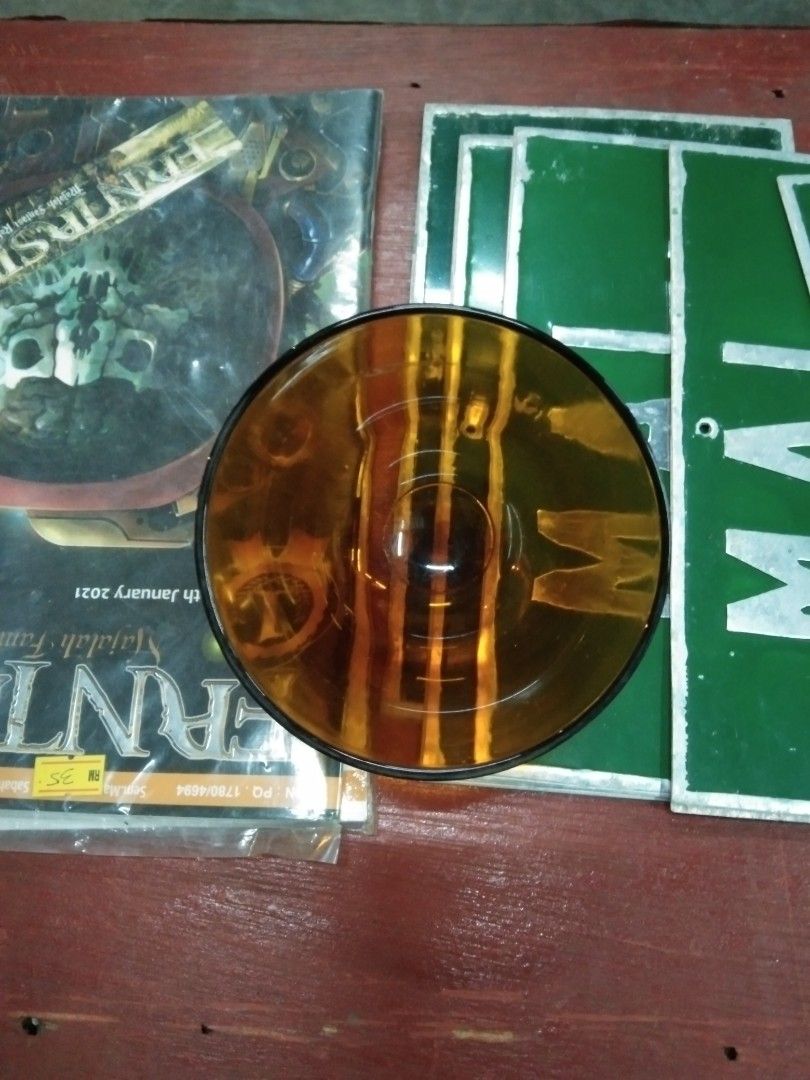 Cawan getah lama ( kaca ), Hobbies & Toys, Collectibles & Memorabilia ...