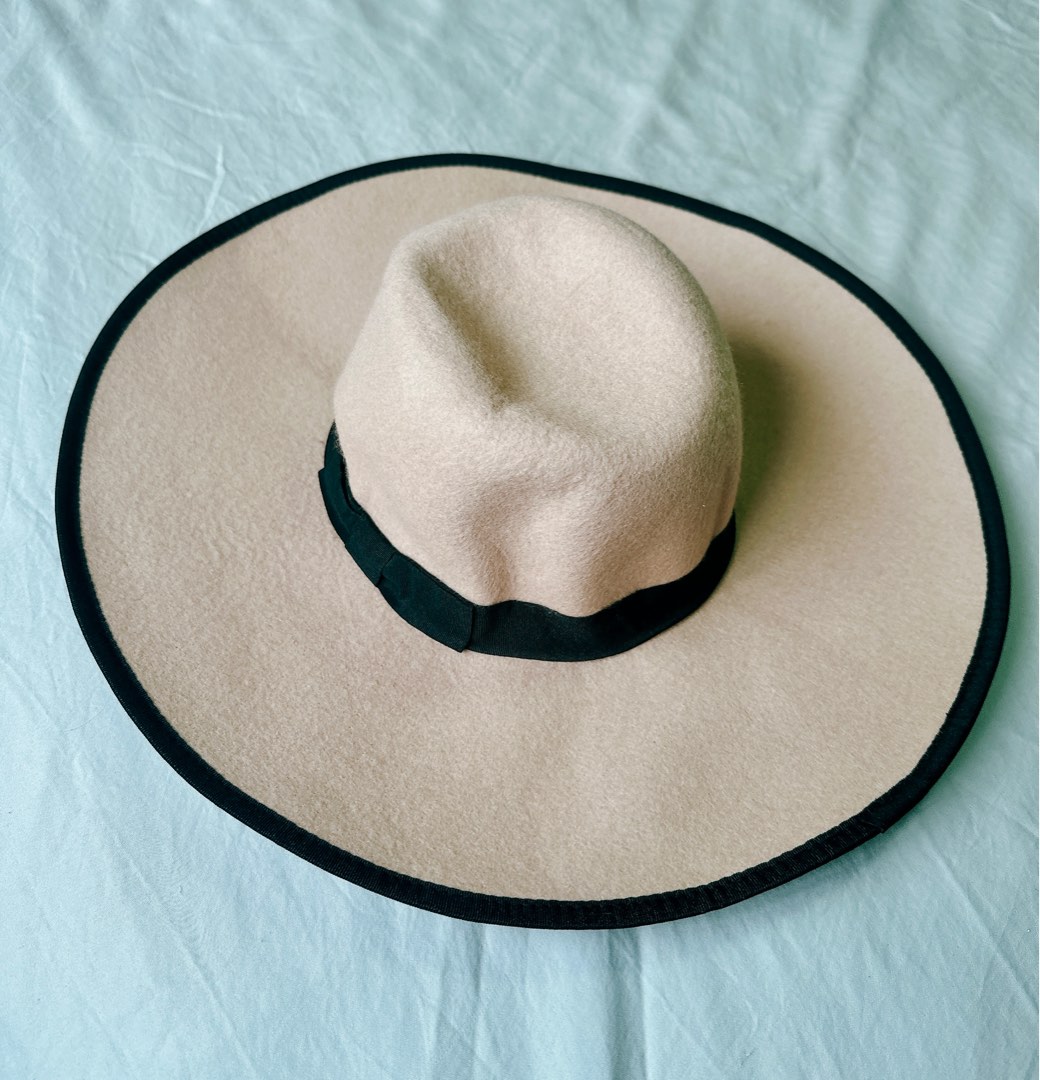 F21 Beige with black rim hat, Women's Fashion, Watches & Accessories ...