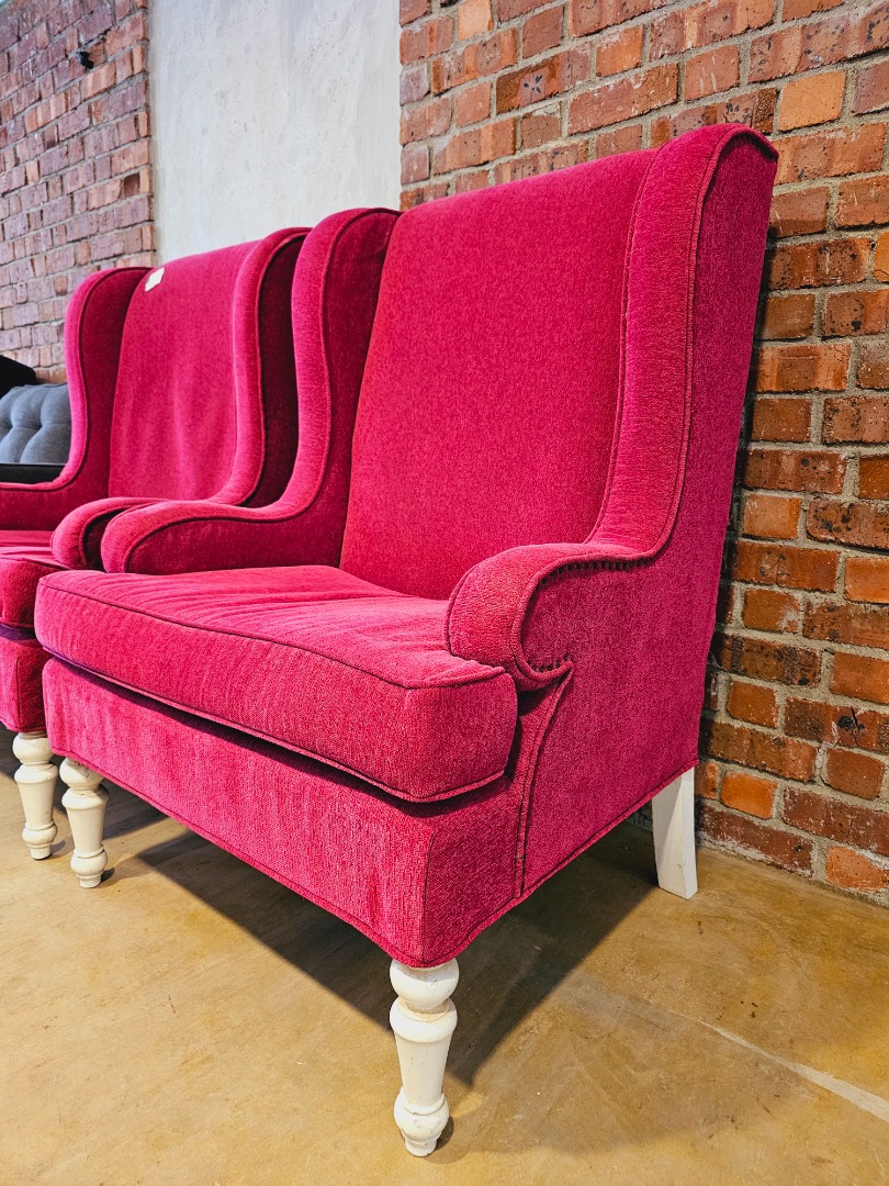 Hilton Hotel Red Velvet Wingback Armchairs | Hilton, Kerusi Lengan ...