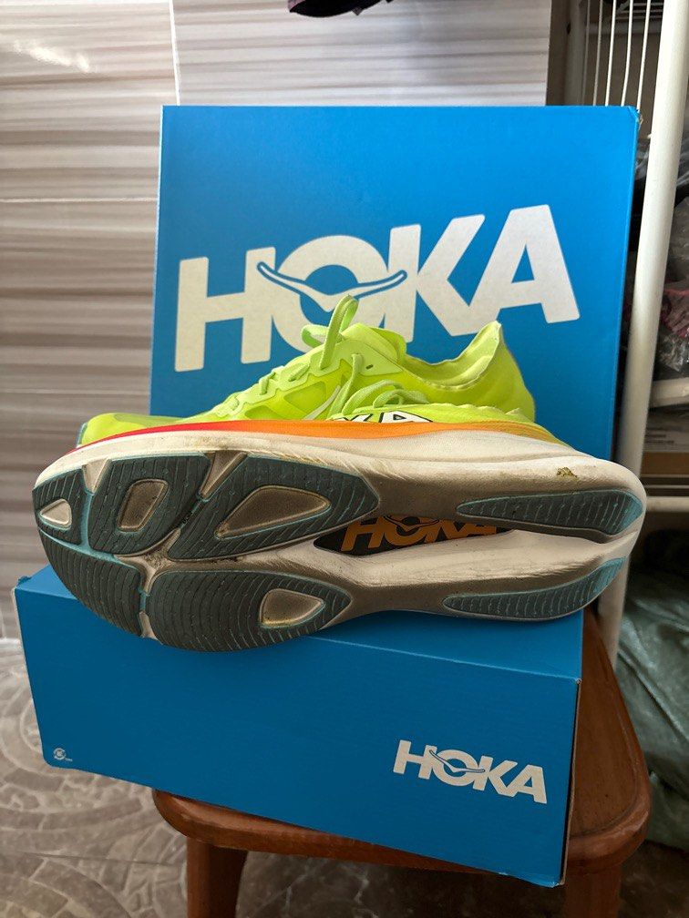 Sepatu Hoka rocket x2 ukuran 45 original baru banget, Fesyen Pria ...