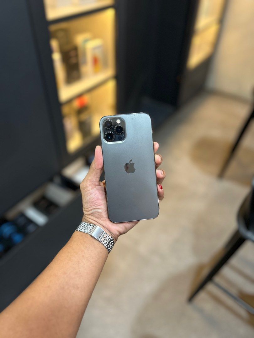 graphite color iphone