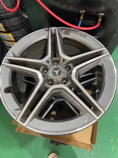 19" Mercedes original gllosy black AMG staggered Made in Germany rims ...