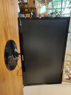 Samsung 24 inch monitor-SR35, Computers & Tech, Office & Business ...