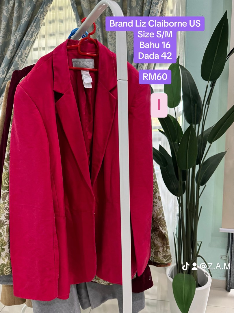 Shocking Pink Woman Blazer Liz Caliborne, Women's Fashion, Coats ...