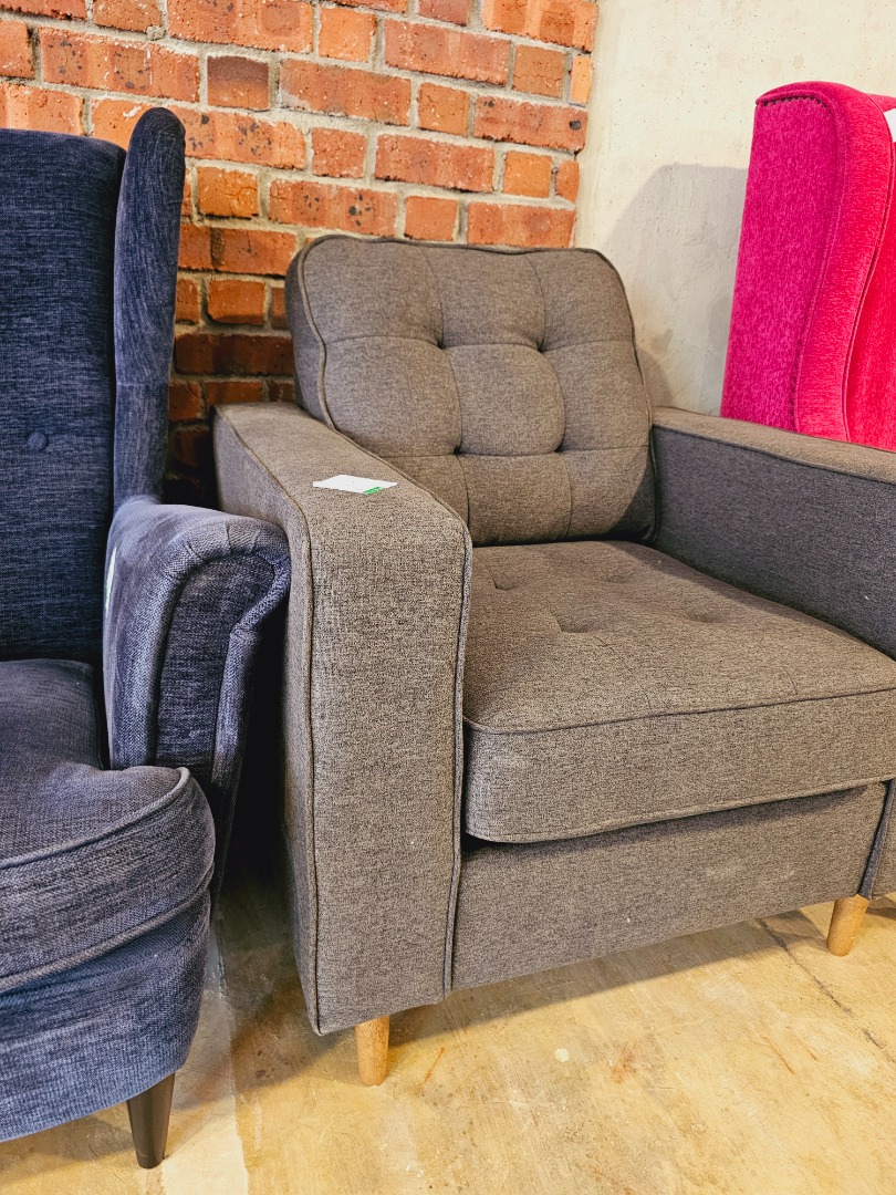 (Singapore) Vento Mid-century Armchair, Oak wood & Grey Fabric ...