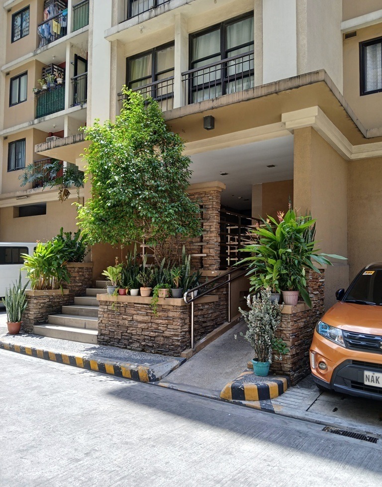 Spacious Condo Unit for Rent at Tandang Sora, Quezon City, Property ...