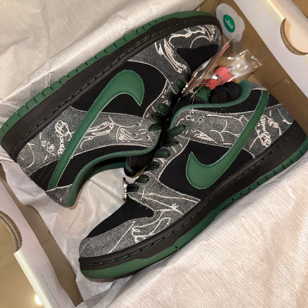 THERE SKATEBOARDS X DUNK LOW SB ULTRA HUMANIZED, Men's Fashion ...