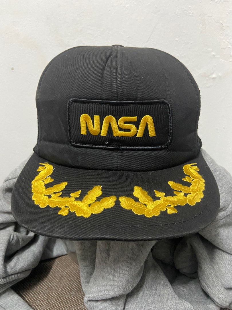vintage nasa cap, Men's Fashion, Watches & Accessories, Cap & Hats on ...